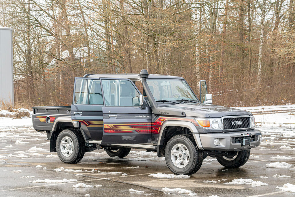 GRJ79 DC – Retro Mobility