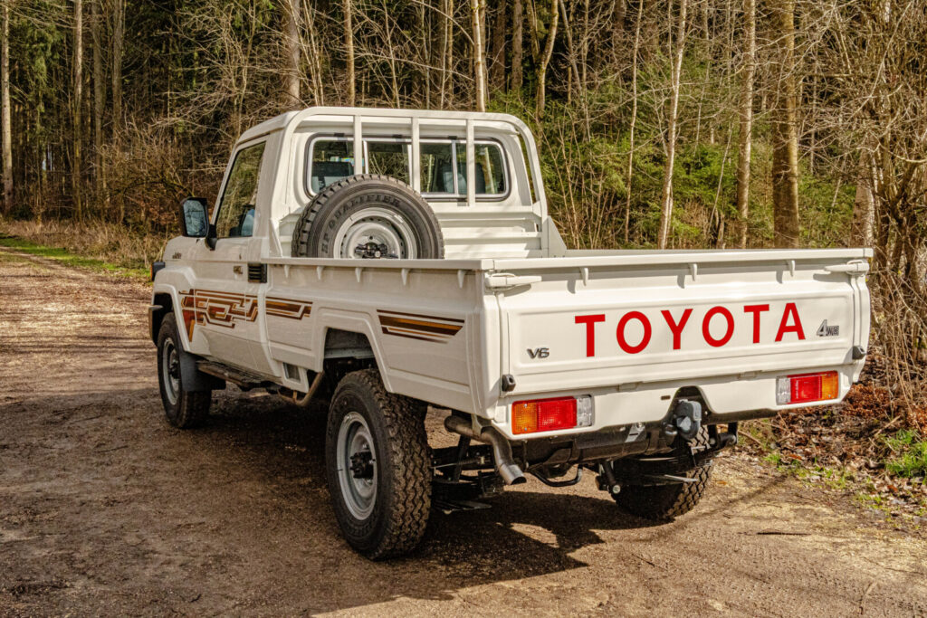 Land Cruiser GRJ79 SC Facelift – Retro Mobility