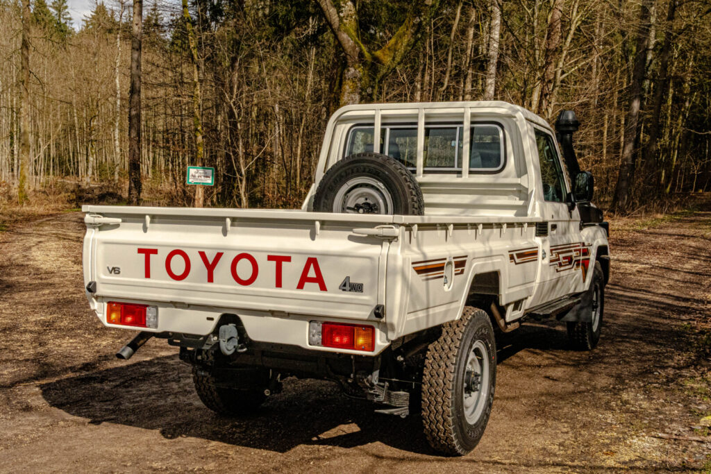 Land Cruiser GRJ79 SC Facelift – Retro Mobility